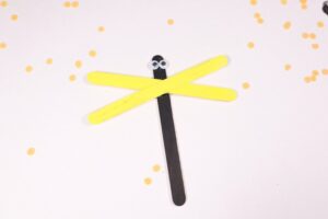 Popsicle Stick Dragonfly Craft for Preschoolers - The Purple Yarn