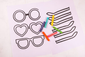 Printable sunglasses craft for kids (with free template) - The Purple Yarn